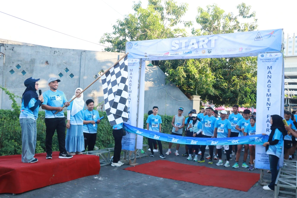 Penuh Semangat, Fun Run HMM UMG Diminati Ratusan Pelari - PWMU.CO