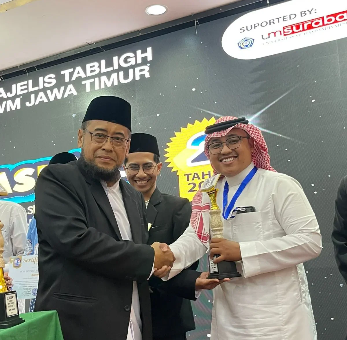 Dari Dedikasi Menuju Prestasi, Guru Smamio Raih Juara 2 Lomba Imam PWM ...
